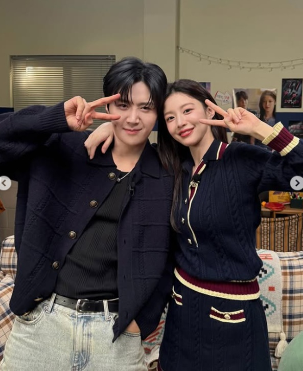 "I'm going to get in trouble with Ko Yoon-jung"..In the interview with ...