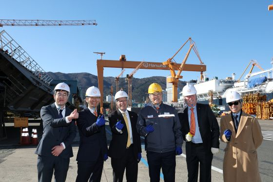 Canada's Ontario Economic Development Minister Visits Hanwha Ocean's ...