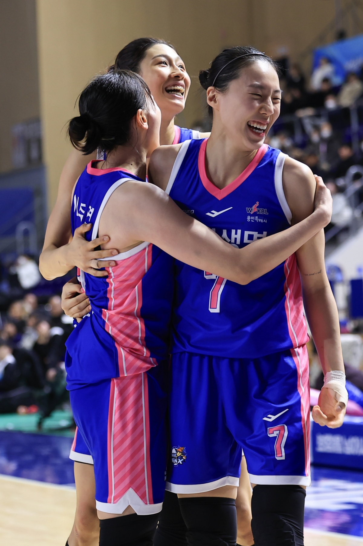 Shinhan Bank's two-point loss at the bottom of the "Fall Turnover 5.4 ...