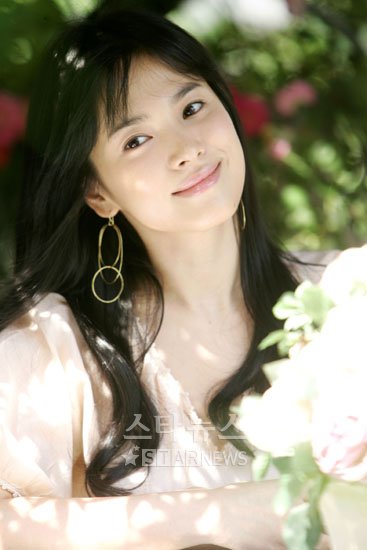 '판다 친선대사' 송혜교, EBS다큐 '판다' 내레이션 | 스타뉴스