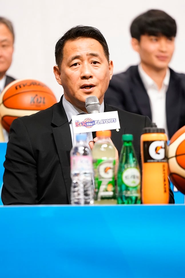 '전주행' 추일승 감독 "3년 전 KCC 꺾고 우승, 좋은 기억" | 스타뉴스