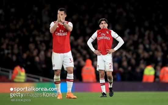 [EPL 15R] 아스널, 브라이턴에 1-2 패배…감독 경질해도 9경기째 무승 | 스타뉴스