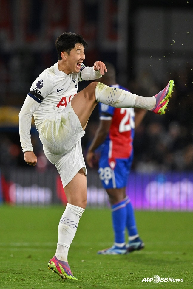 "올해의 선수 무조건 SON" EPL 전문가, 홀란드 대신 뽑은 이유 "아시안컵 나가도 문제없다" | 스타뉴스