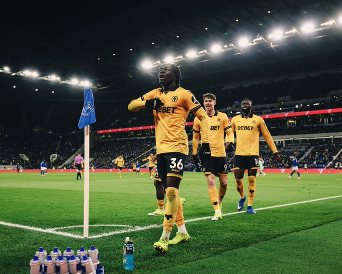 "Hwang Hee-chan 0 effective shots." Draw through Wolverhampton ...