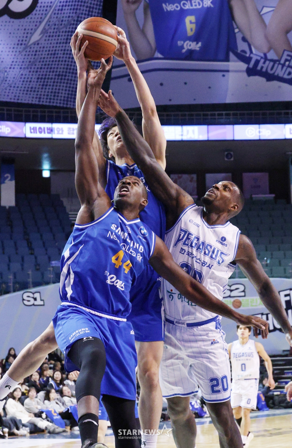 [Photo] Lee Won-seok, "Who is the winner of the three-story stone tower ...
