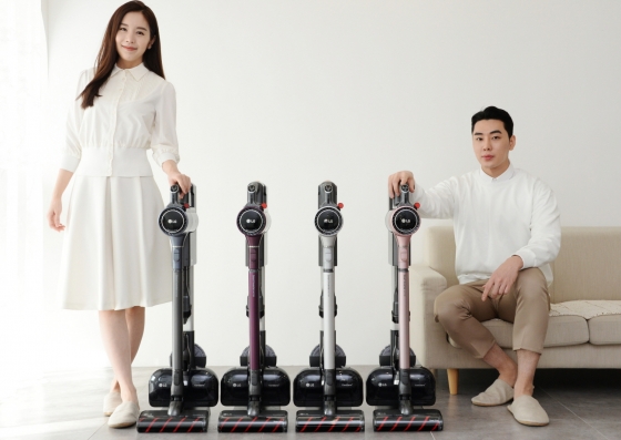 '더 가볍고 편리해진' LG전자, LG 코드제로 A9S 씽큐 선봬 | 스타뉴스