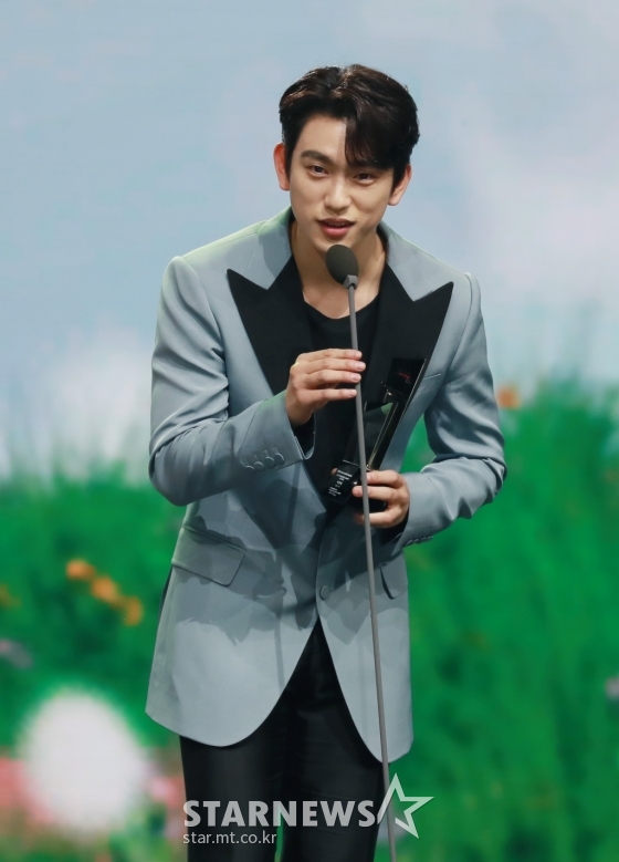 박진영, AAA 최애돌 인기상까지 2관왕 "아가새 사랑해요"[2020AAA] | 스타뉴스